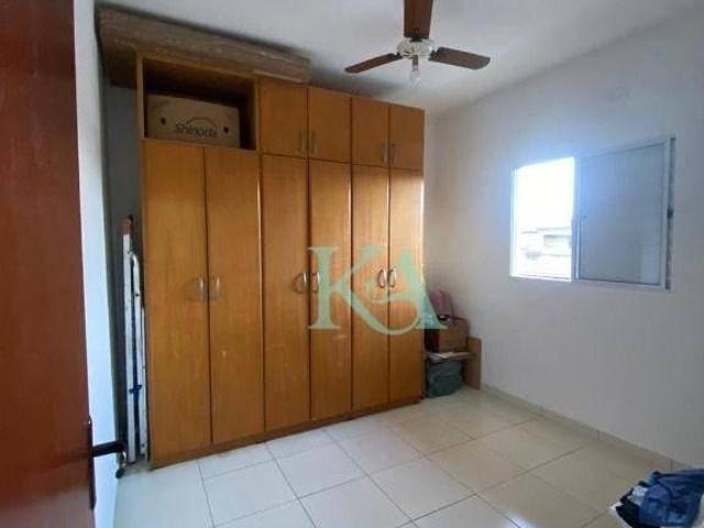 Casa sobreposta alta de 3 dormitório, sendo 1 suíte