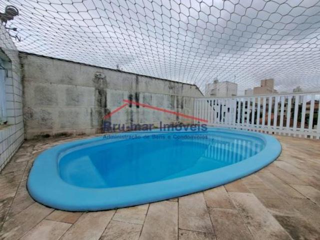 Casa sobreposta alta duplex, 5 dormitórios, Aparecida, piscina, 2 vagas