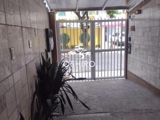 Casa Sobreposta Alta e Baixa à Venda – Gonzaga, Santos