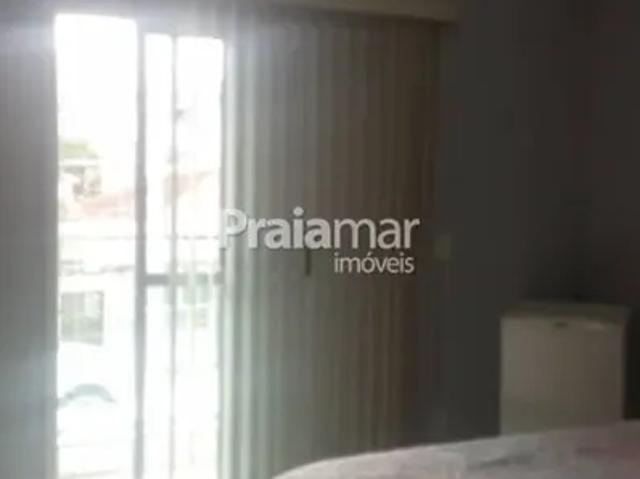 Casa sobreposta alta na vl valença em são vicente 3 dormitórios, 1 suíte, garagem para 2 carros