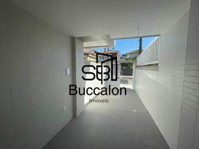 Casa Sobreposta Alta NOVA — Aparecida, Santos/SP | 134 m² • 3 Dormitórios 1 Suíte • 2 Vagas