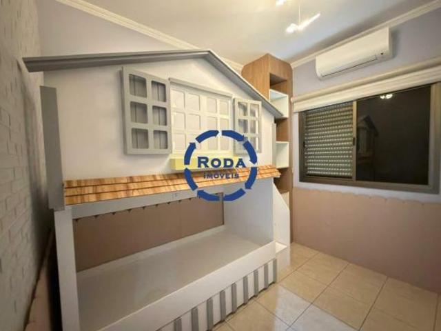 Casa Sobreposta Baixa 3 Dormitórios, Piscina e Churrasqueira no Campo Grande Santos SP