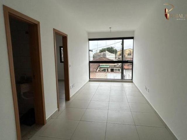 Casa sobreposta em condomínio no Boqueirão, Praia Grande SP
