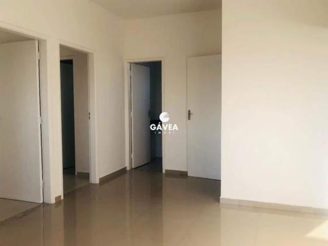 Casa Sobreposta Nova toda reformada venda no Jockei Clube com 2 dormitórios suíte e 1 banheiro