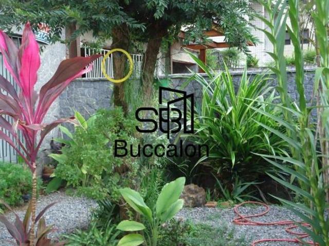 Casa Sobreposta na Aparecida — Santos/SP | 275m² • 4 Dorms 1 Suíte • 3 Vagas
