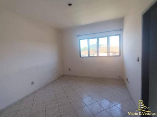 Casa sobreposta superior com 3 dormitórios à venda, 71 m² por R$ 220.000,00 Vila Santa Rosa Guar