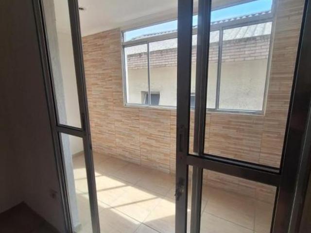Casa Sobreposta para Venda em São Vicente, Jardim Paraíso, 2 dormitórios, 1 banheiro