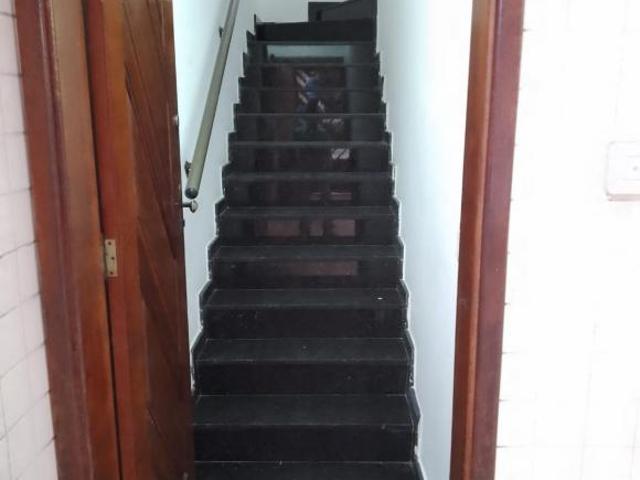 Casa Sobreposta para Venda no bairro Embaré