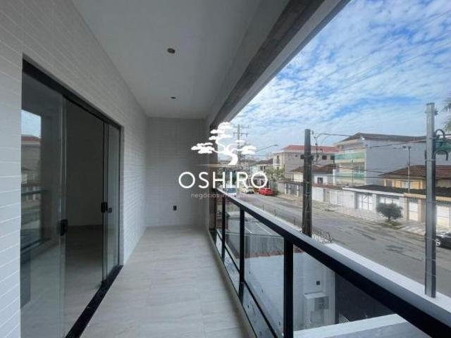 Casa sobreposta alta nova com 3 quartos à venda na Vila Belmiro em Santos