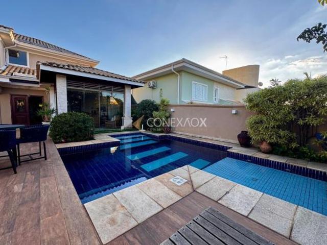 Casa sofisticada à venda ao lado do Clube Hípica Campinas – Bairro das Palmeiras