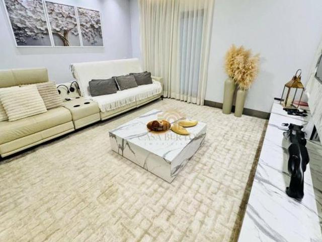 CASA SOLTA NO LOTE 420M² CONDOMINIO VICENTE PIRES 4 SUÍTES PISCINA AQUECIDA