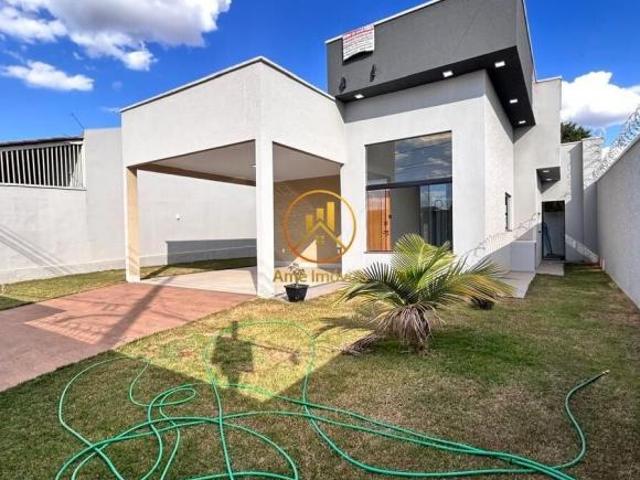 Casa sozinha no lote