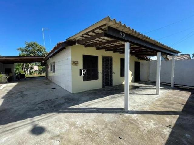 Casa sozinha no terreno balneário Marissol