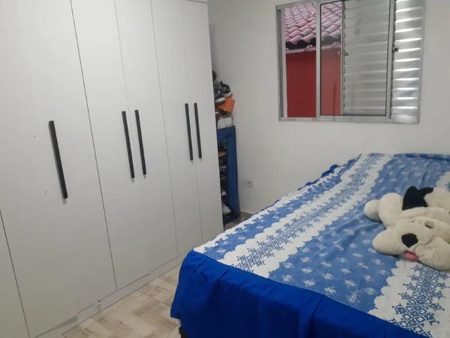 Casa térrea 2 dorms condomínio fechado
