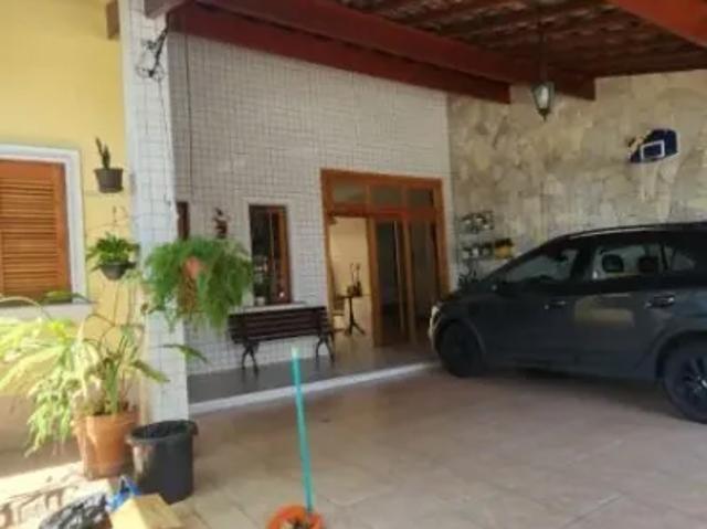 Casa Térrea à Venda no Jardim Satélite