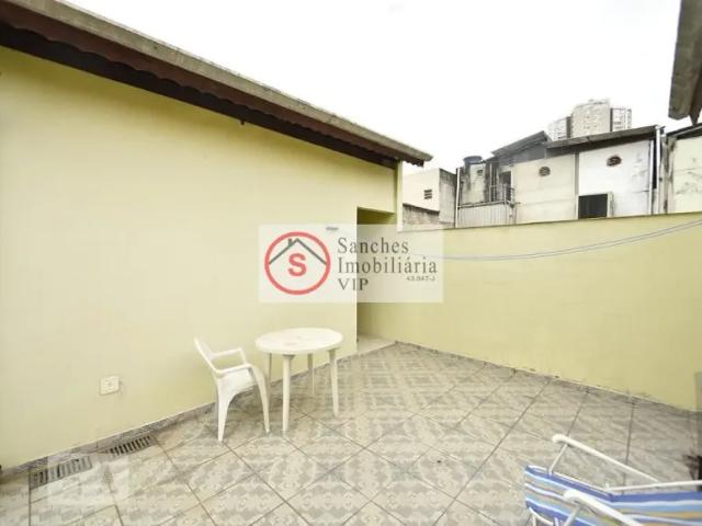 Casa térrea com 3 dormitórios a venda na Mooca. Garagem para 4 carros e churrasqueira