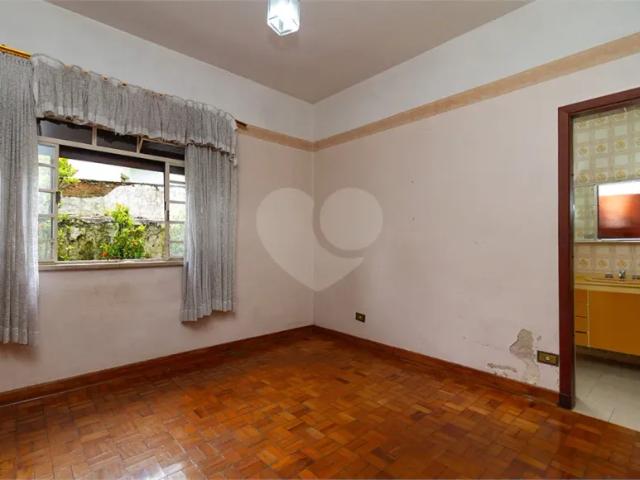 Casa térrea com 3 quartos à venda em Lapa SP