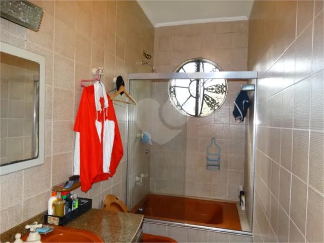 Casa térrea com 4 quartos para locação em City Boaçava SP