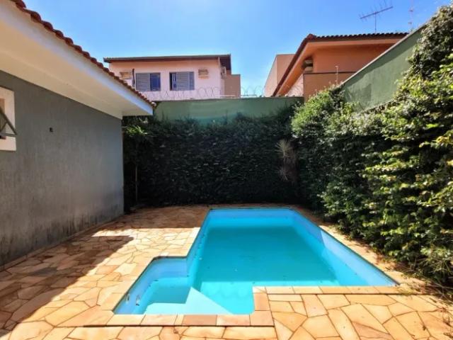Casa Térrea de uso misto 4 Suítes Alto da Boa Vista
