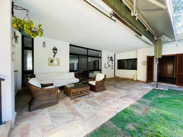 Casa térrea de Alto Padrão à Venda na Cidade Jardim – São Paulo/SP