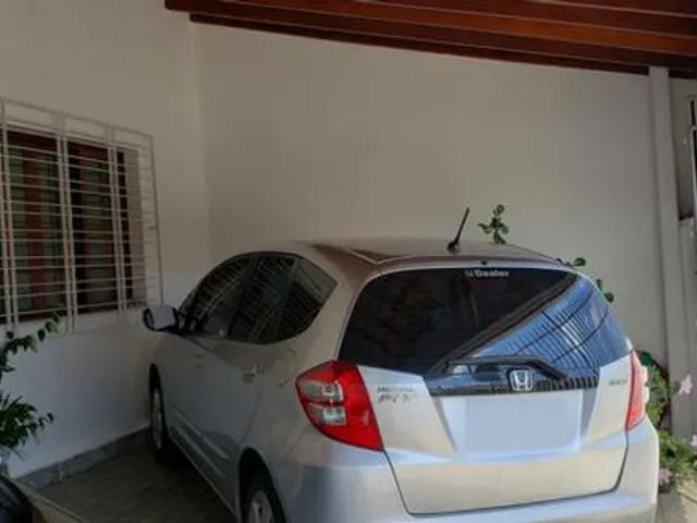 Casa térrea em ótima localização no Parque Brasil