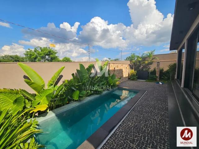 Casa térrea em condominio 3 dormitórios/suite, cozinha planejada, portaria 24 horas, lazer, espaço