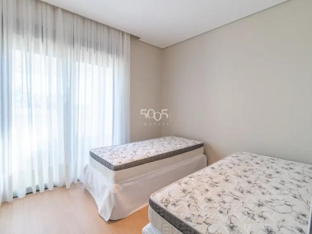Casa térrea mobiliada e decorada em condomínio à venda, condomínio Villas do Golf em Itu, SP. 3 suít