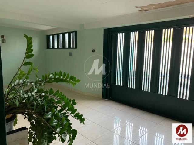 Casa térrea na rua 3 dormitórios, cozinha planejada