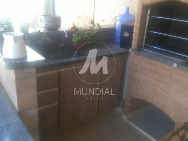 Casa térrea na rua 3 dormitórios/suite, cozinha planejada