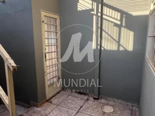 Casa térrea na rua 2 dormitórios, cozinha planejada