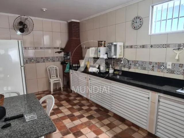 Casa térrea na rua 2 dormitórios/suite, cozinha planejada