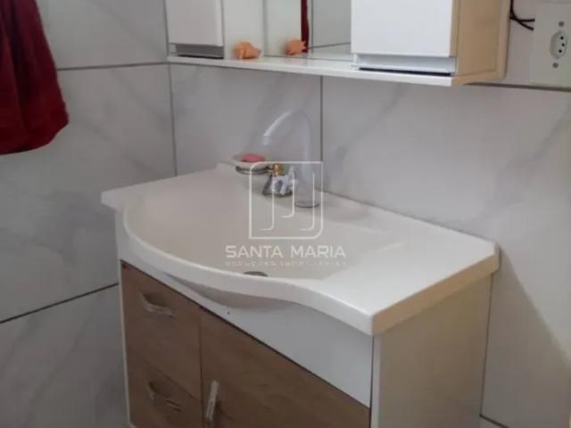 Casa térrea na rua 4 dormitórios, cozinha planejada