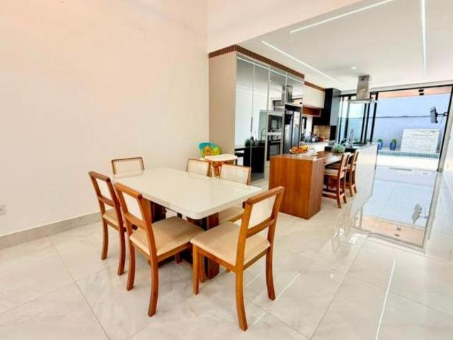CASA TAGUA PARK 3 QUARTOS PISCINA AQUECIDA CONDOMÍNIO FECHADO CLOSET ÁREA GOURMET ARMÁRIOS