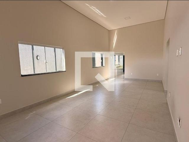 Casa, Taguatinga, 3 Quartos, 210 m2 Brasília