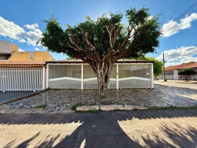 Casa Taguatinga Norte QNA Venda 04 quartos Suítes Localização excelente Oportunidade