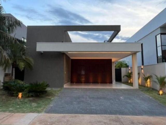 Casa térrea à venda no Condomínio Alphaville 2