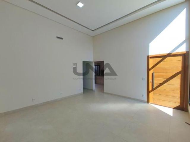 Casa Térrea em Condomínio