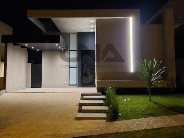 Casa Térrea em Condomínio
