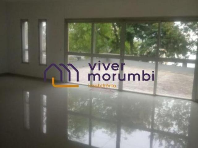 Casa tem 3 três dormitórios. são dois lotes com terreno de 521 m2. um dos terrenos com edícula