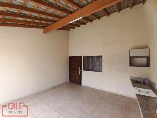 Casa térra à venda com 3 dormitórios no Jardim Veneza