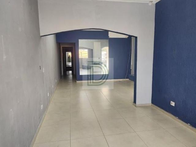 Casa térra Composta por 2 casas 5 dormitórios, 2 vagas
