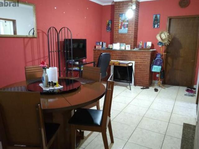 Casa Térrea 4 dormitorios com 3 suites Horto Florestal