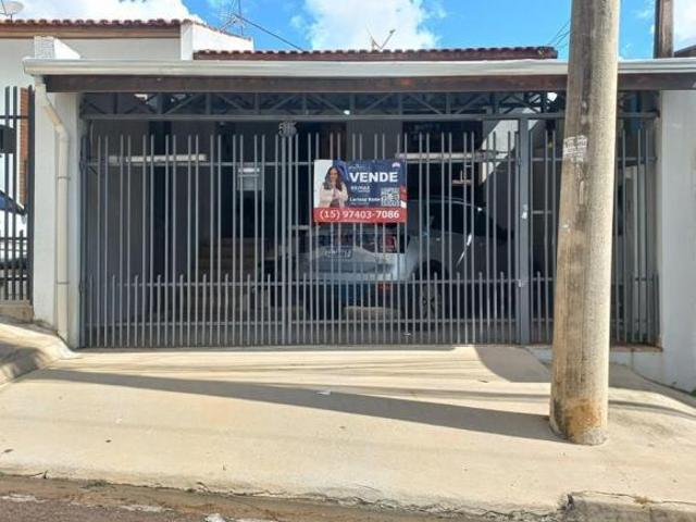 Casa térrea 4 dormitórios com planejados e terraço Jd Europa