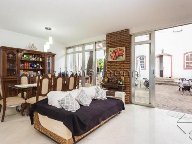 CASA TÉRREA 4 DORMITÓRIOS LAPA