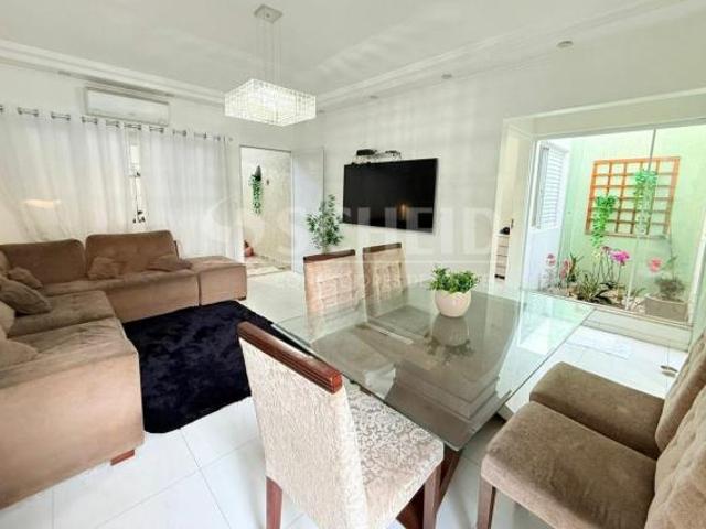 CASA TÉRREA 4 DORMS 1 SUÍTE 3 VAGAS TERRAÇO COM ÁREA GOURMET