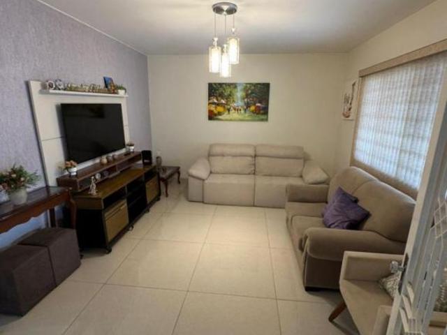 casa térrea | 4 QTS | Ampla | localização privilegiada