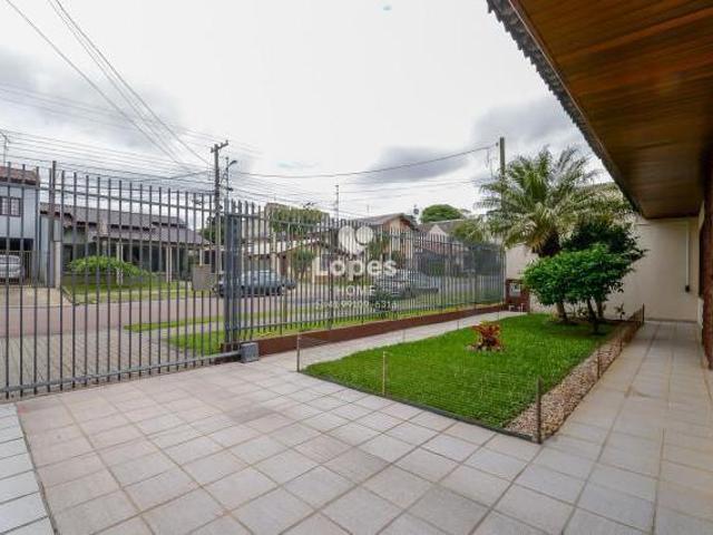 Casa Térrea 4 quartas 2 suítes