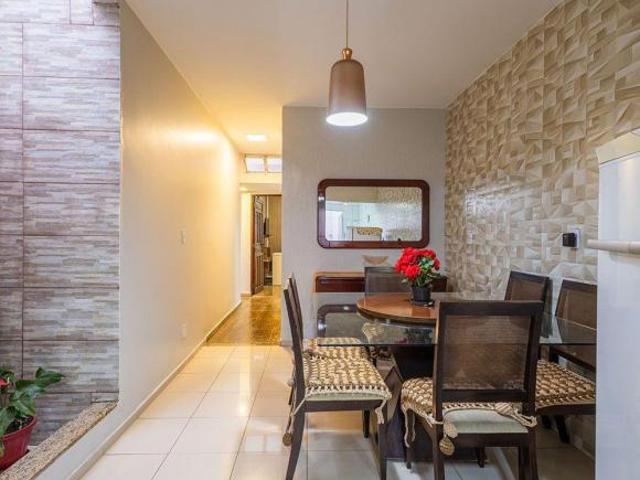 Casa térrea 4 quartos, 1 suíte, na avenida CENTRAL, a mais desejada do bairro!