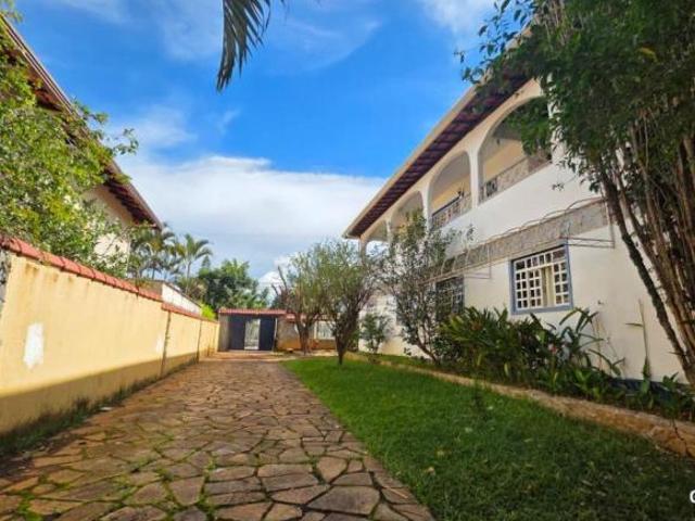 CASA TÉRREA, 4 QUARTOS, 2 SUÍTES, HABITE SE, FINANCIA, PERMUTA