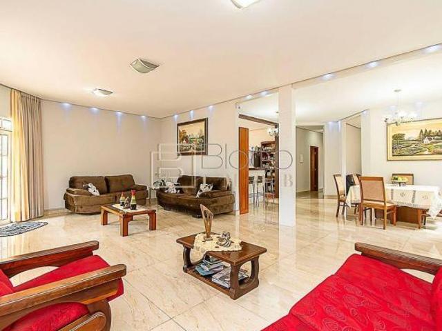 Casa térrea 4 quartos Colônia Agrícola 900m² em Localização Privilegiada, ao Lado do Taguapark, es